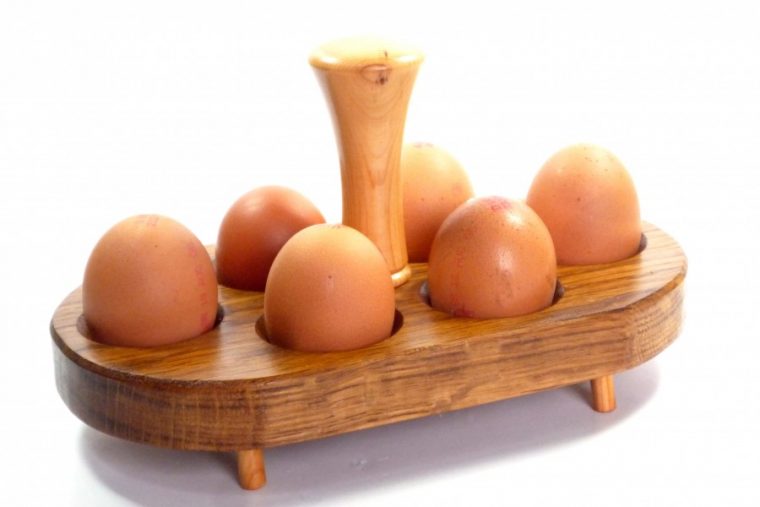 Handmade Egg Stand for 6 Eggs with Handle - Tommy Woodpecker Woodworks