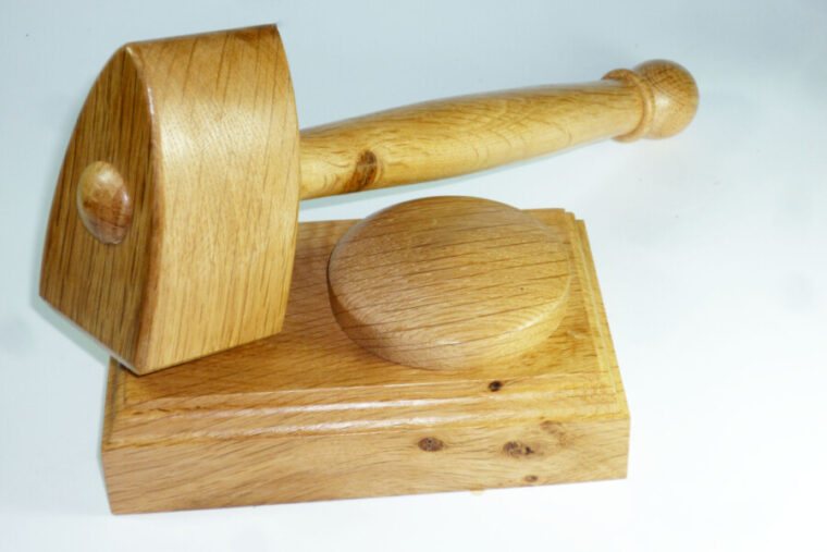 Presentation Mason's Wooden Gavel & Block English Oak - Tommy ...