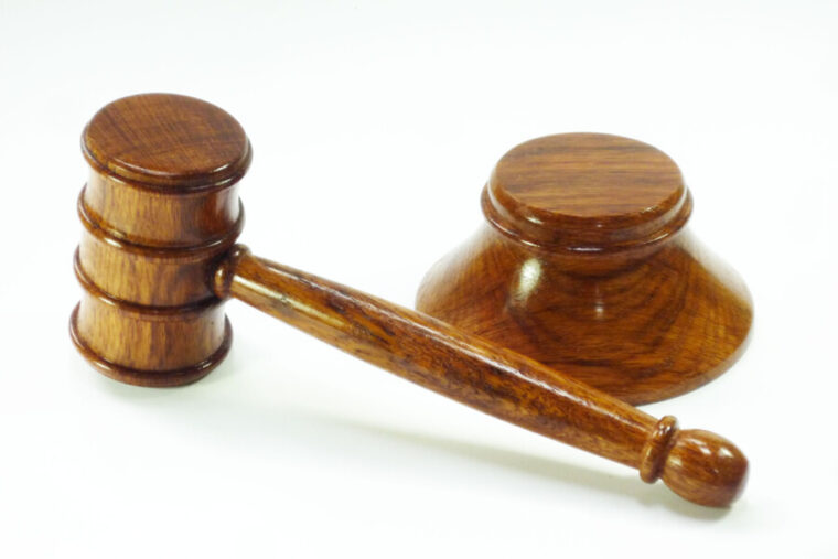 Gavel & Striking Block in English Brown Oak - Tommy Woodpecker Woodworks