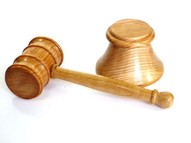 Gavel & Block in English Wild Cherry - Tommy Woodpecker Woodworks